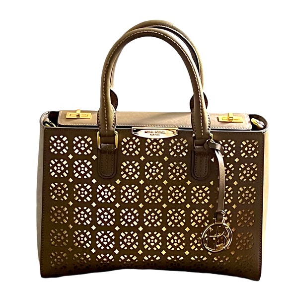 henri bendel | Bags | Henri Bendel West 57th Laser Cut Turnlock Satchel ...